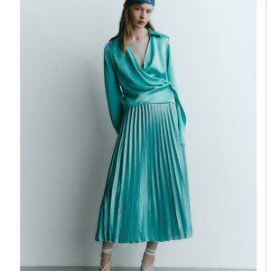Zara | Skirts | Zara Satin Effect Pleated Midi Skirt Turquoise Xssm Nwt ...
